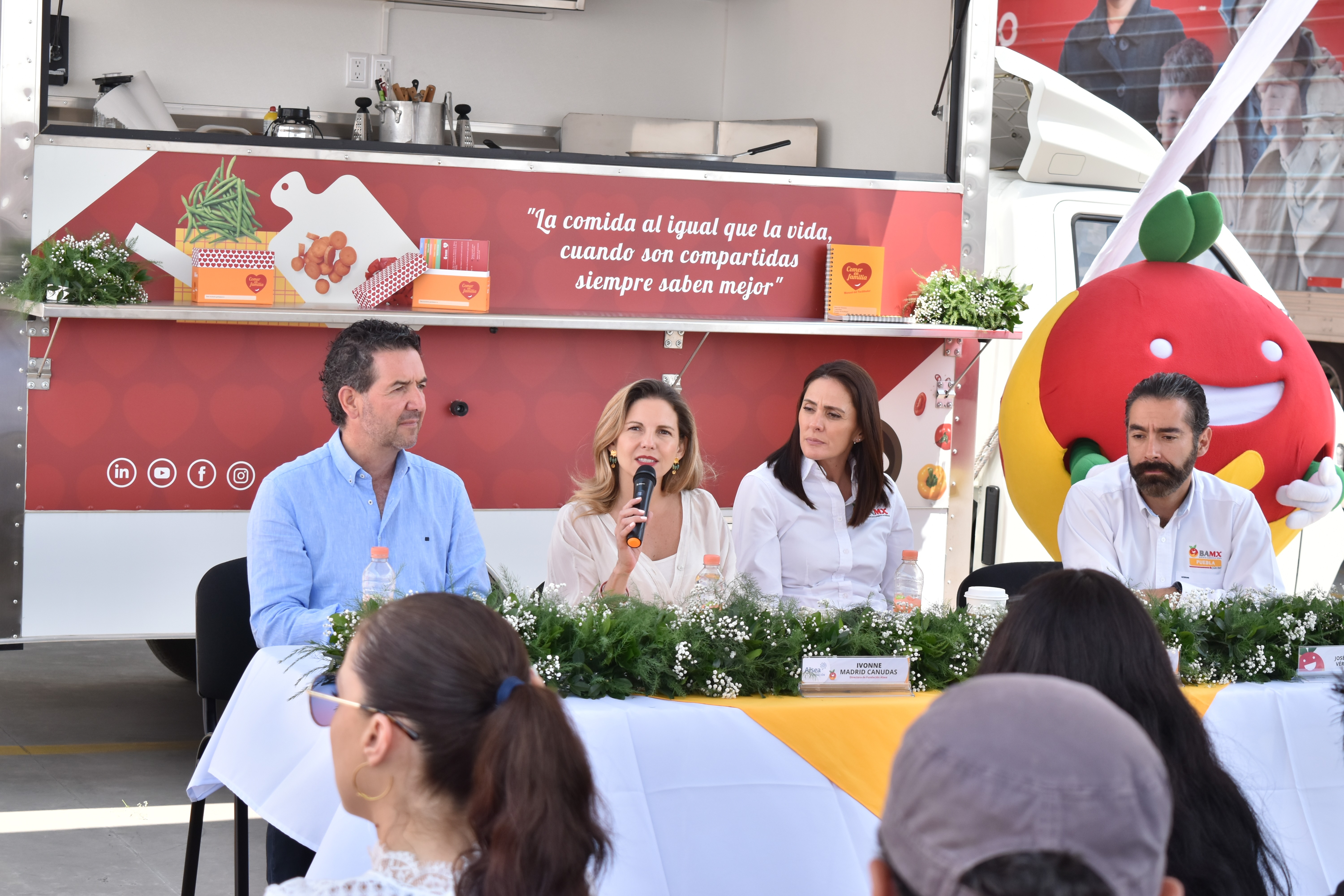 Noticias - Fundación Alsea, A.C. dona 12 millones de pesos a Red BAMX ...